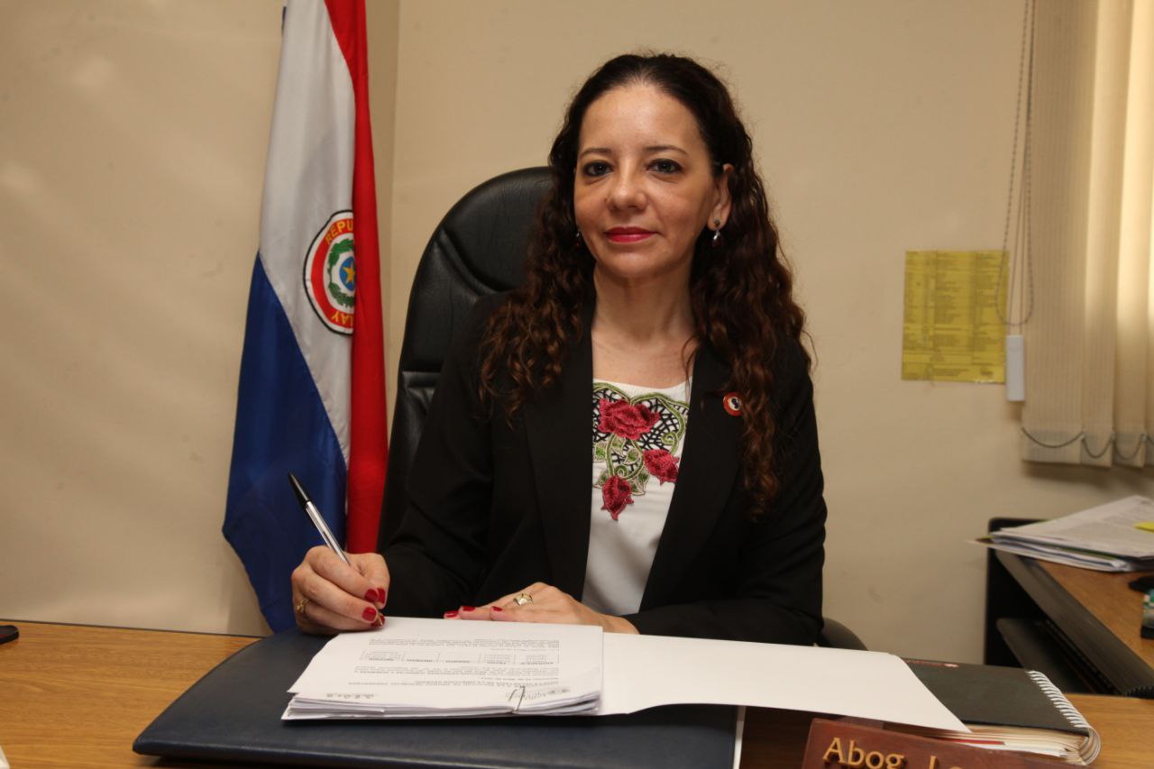 Para la directora de los Registros Públicos el cargo implica compromiso ...